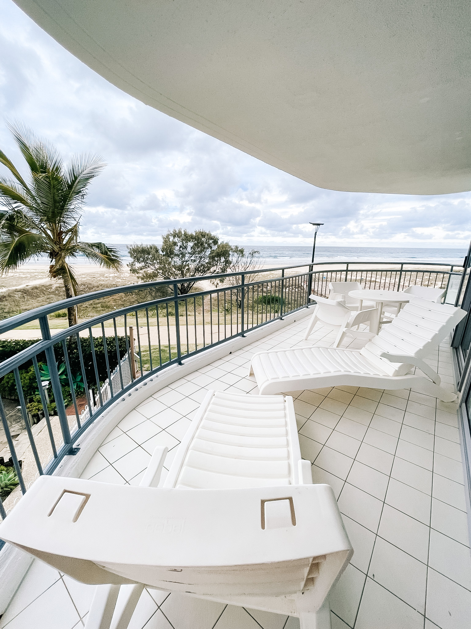 Apartment 5 | Oceanside Resort